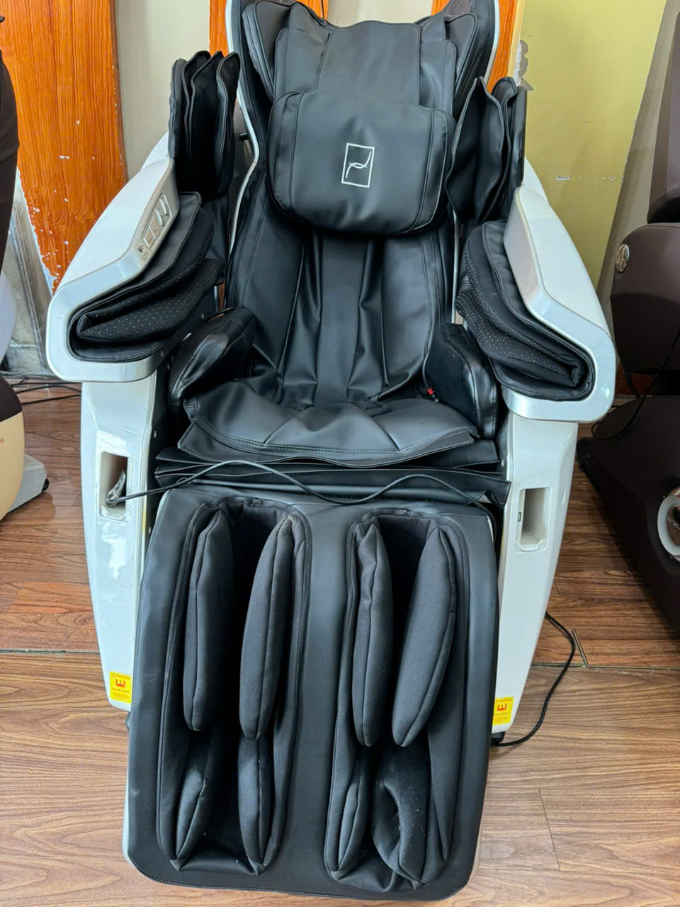 GHẾ MASSAGE TOÀN THÂN BODYFRIEND REX-L - Gia Dụng Việt chuyên đồ gia ...